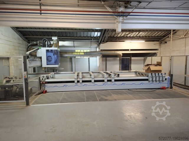 MACHINING CENTAR
Homag optimat BOF 311 Venture 15XXL 4 Axes