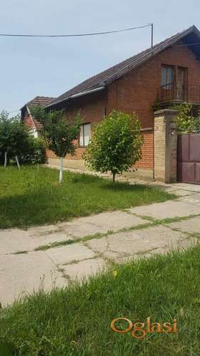 Sanad seosko domaćinstvo sa dve kuće 240m2 HITNO!
