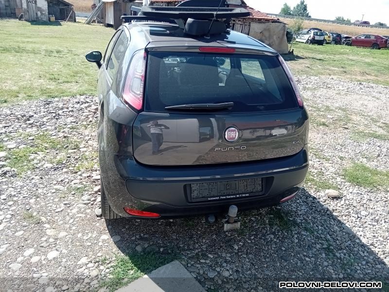 Fiat Grande Punto Mjtd Kompletan Auto U Delovima