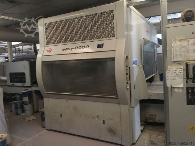 Robot sa pištoljem i sušnim tunelom
CEFLA Easy 2000