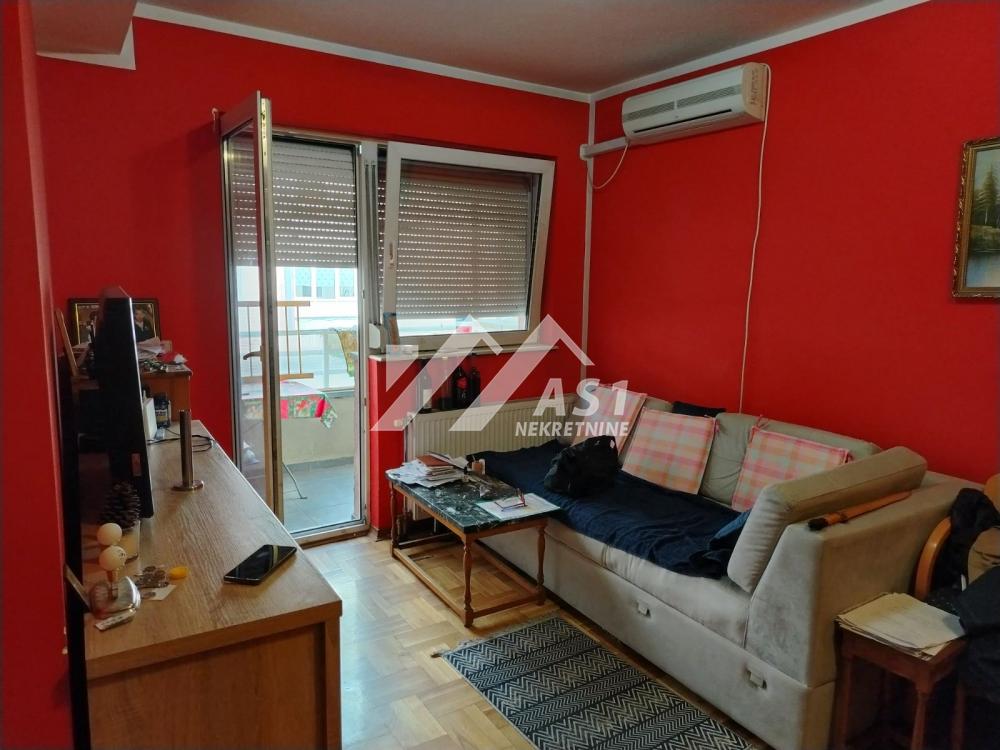 Prodaje se trosoban stan na Podbari ID#3005 133.900 €