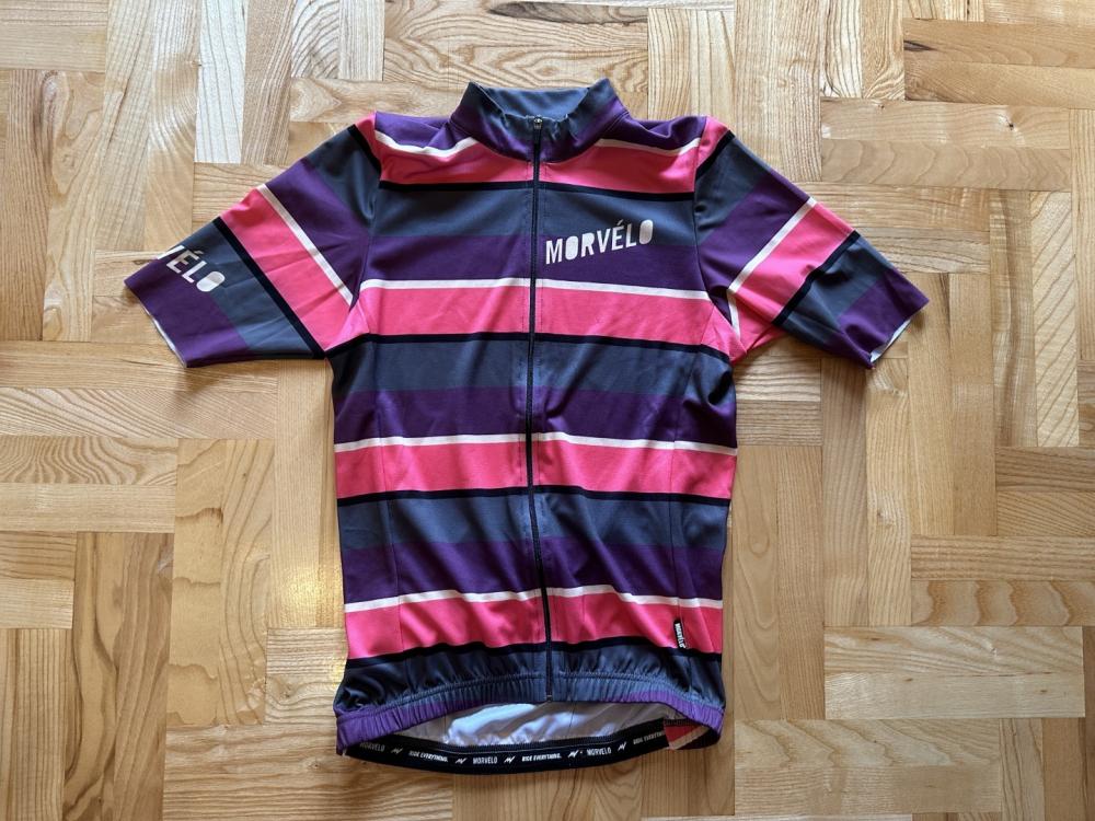 Biciklisticki dres Morvelo L novo