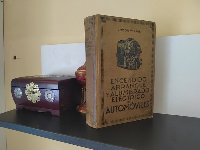 Svetla i startovanje automobila 1929 na španskom