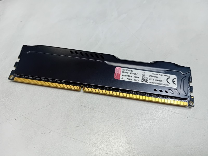 4gb ddr3 kingston FURY HyperX 1866mhz ispravna