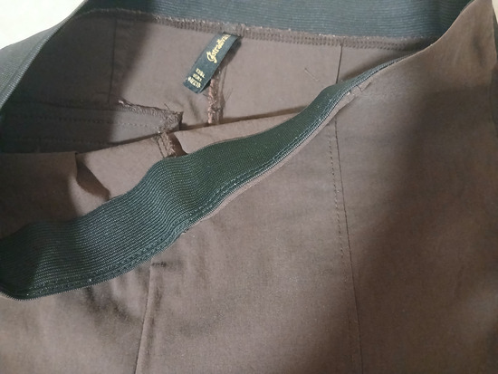 Stradivarius-ženske pantalone sa elastinom