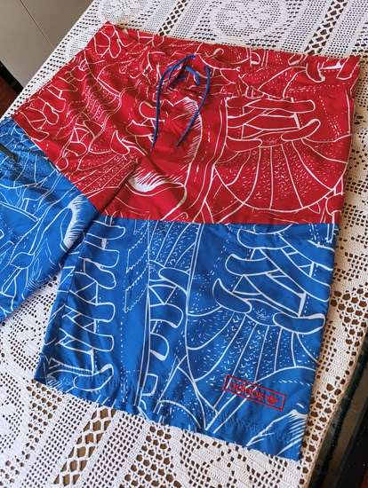 AKCIJAAdidas Org šorc/bermude streetstyle kao nov