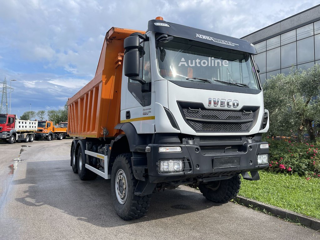 IVECO Trakker 450 kiper