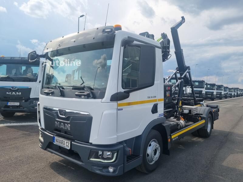 Novi MAN TGL 12.220 kamion rol kiper