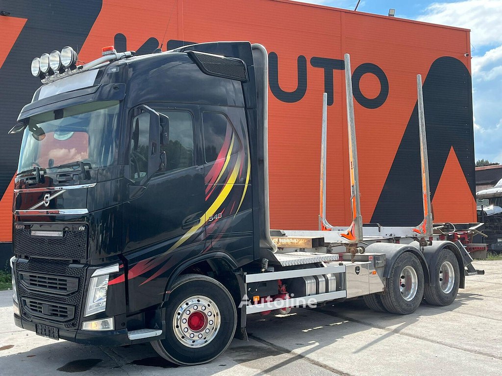 Volvo FH 540 6x4 TANDEM AXLE LIFT kamion za prevoz drva