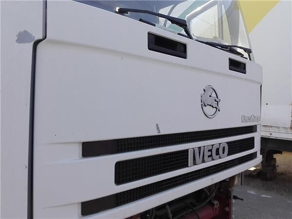8142413 rešetka hladnjaka za IVECO SuperCargo (ML) kamiona