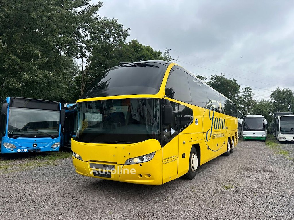 Neoplan Cityliner P15 turistički autobus