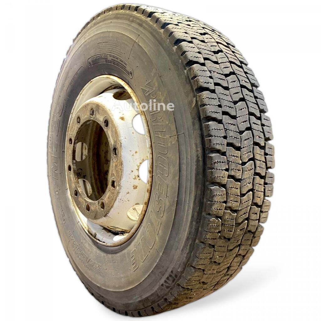 Bridgestone 295/80 R 22.5 točak