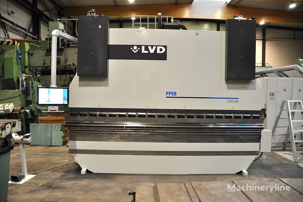 LVD 200 ton x 4100 mm presa za savijanje lima