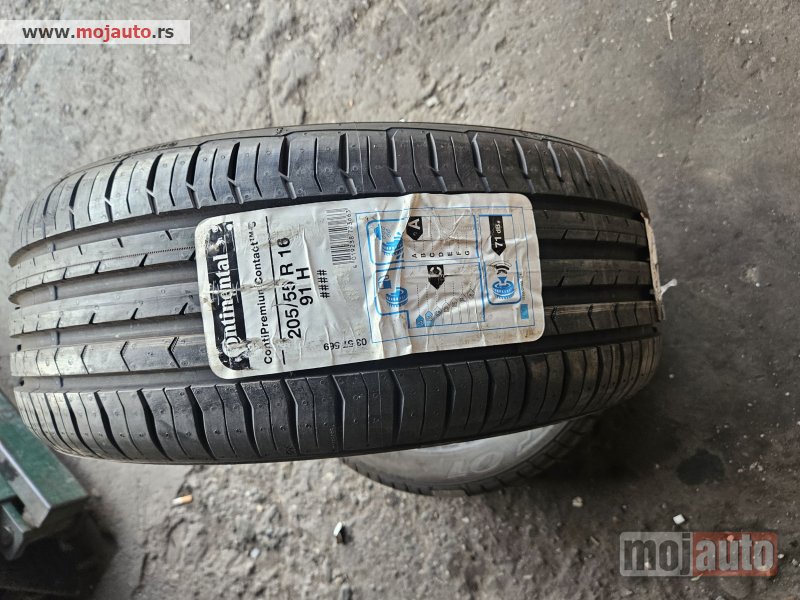 205-55-16 Continental odlicna Nova guma 1 Komad