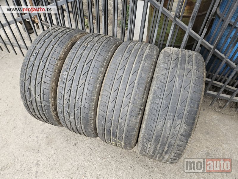 235-45-19 Bridgestone kao nove odlicne