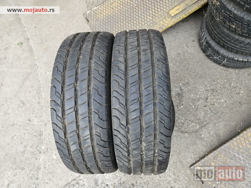 205-65-15C Continental teretne gume za kombi vozila kao nove