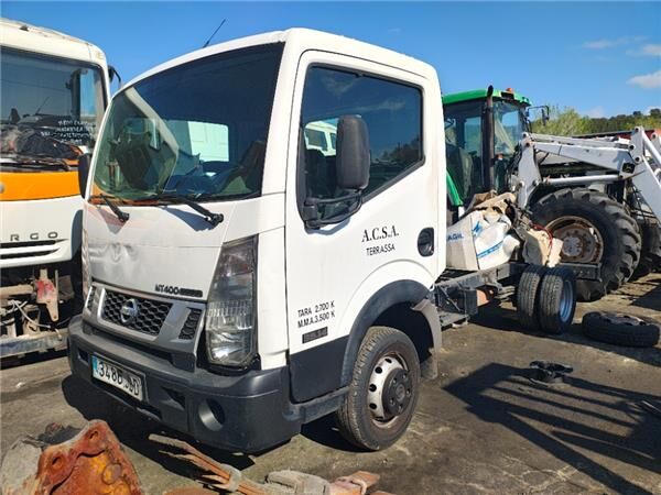H0100LC1MA vrata za Nissan NT400 CABSTAR kamiona