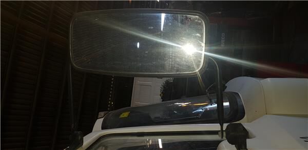 Retrovizor za Nissan L - 45.085 kamiona