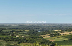 Vikendica za ceo svet – Čortanovci, 65 ari, jedinstven pogled na Dunav