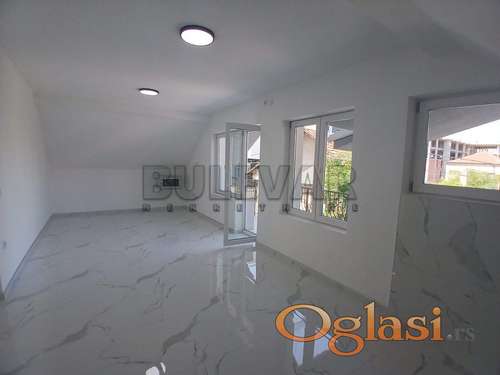Izdaje se poslovni prostor u Cetinjskoj ulici, 150m2