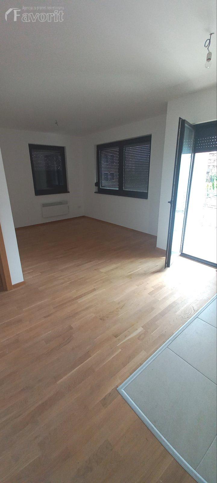 ZLATIBOR, PANTA MIJAILOVICA, 39m2