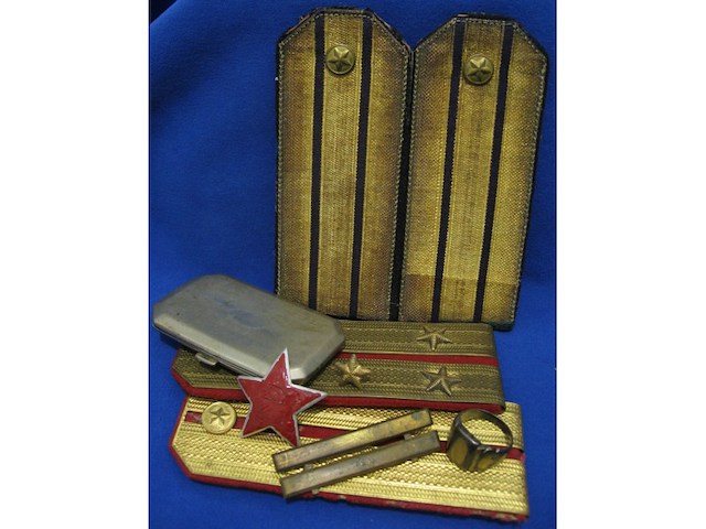 LATE-POST WWII PARTIZANSKI LOT epolete petokraka prsten