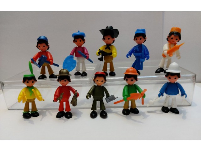 SPIELFIGUREN IZ 80-IH-KOMPLET RETKO U PONUDI