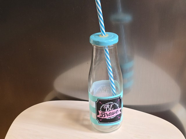 Flaša aa slamkom i probušenim poklopcem H20cm