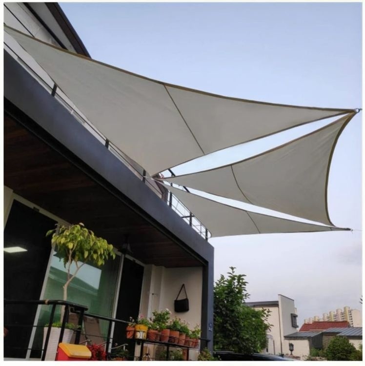 ModernHome Solarno trouglasto jedro 4x4x4m Gray ModernHome 19191G GRAYID EK000710633