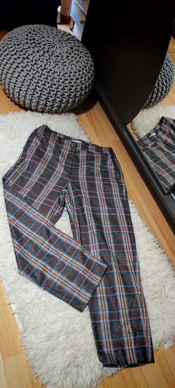 Karirane pantalone italijanskog brenda L