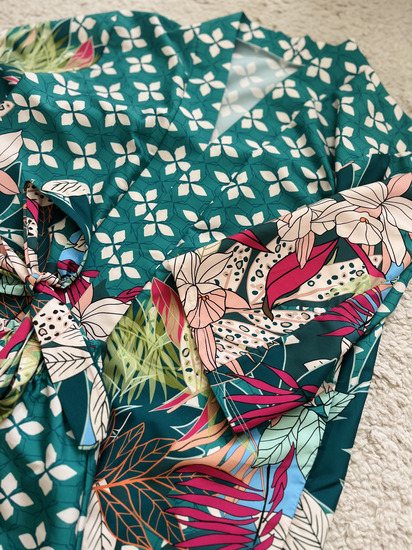 Set pantalone i bluza