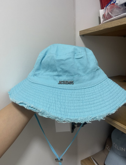 Jacquemus bucket hat