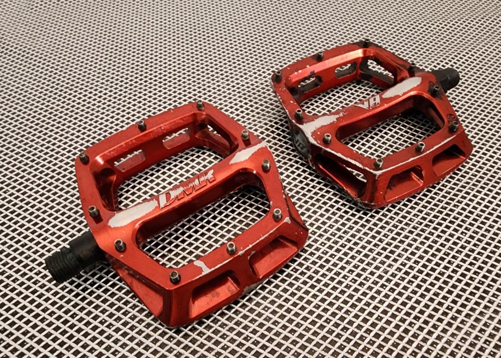 DMR V8 Platforma Pedala