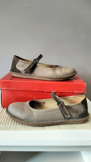 Kickers cipele 39
