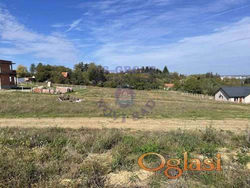 Plac 1150m2 Bocke