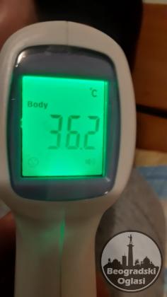 Bez kontaktni merac telesne temperature