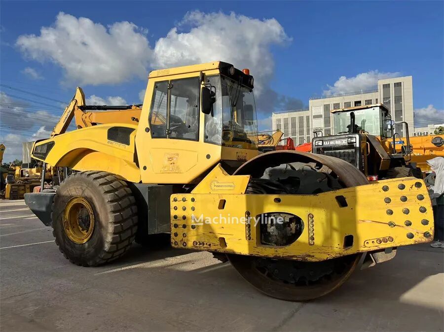 Dynapac Bomag BW226 kompaktor s jednim valjkom