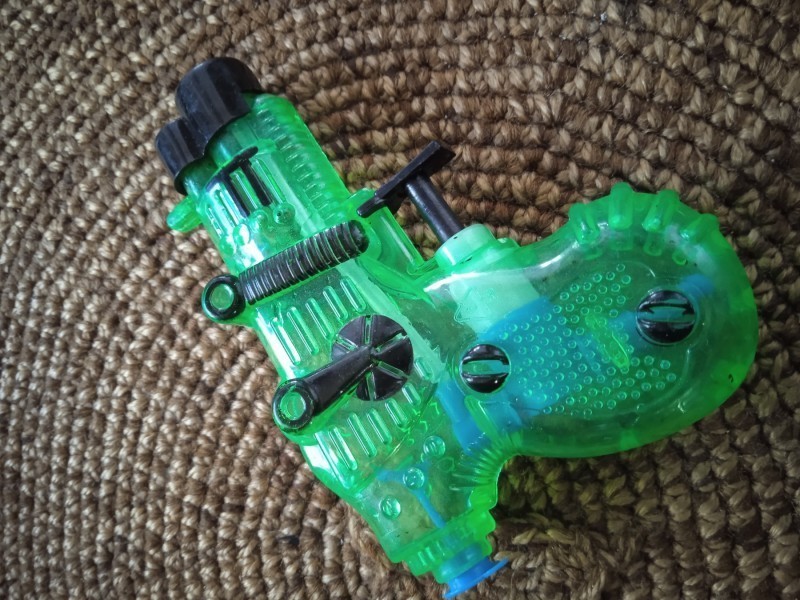 igracka Pistol na vodu