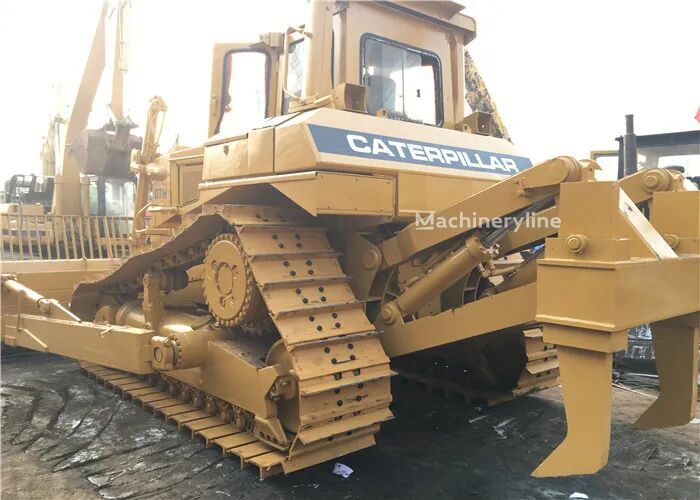 Caterpillar D7H buldožer