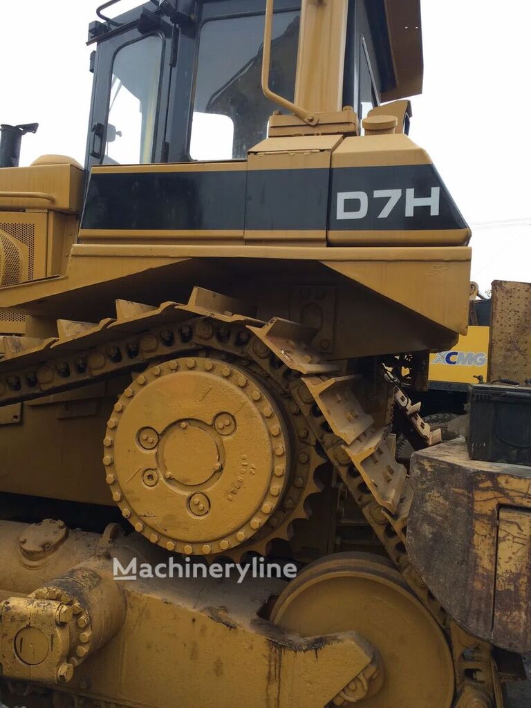 Caterpillar D7R buldožer