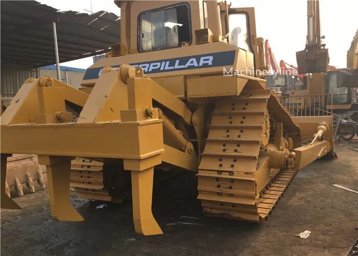 Caterpillar D7H buldožer