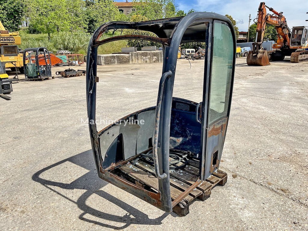 Kabina za JCB 8045 mini bagera