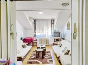 Prodaja Stan - Beograd, Zemun Centar - Gornji Grad - Meandri