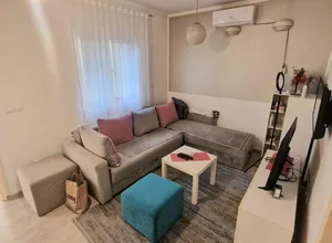Izdavanje Stan - Novi Sad