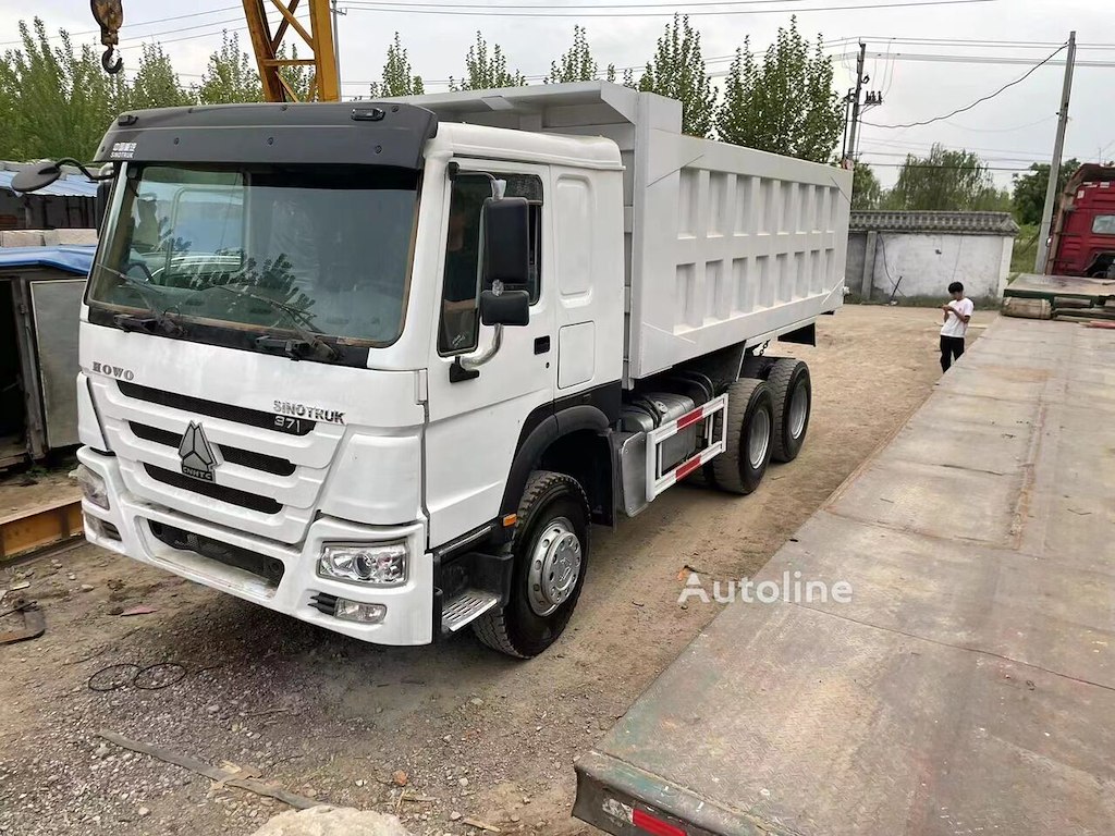Sinotruk Howo 371 kiper