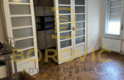 Narodno pozorište-Simina, 77m2, salonac