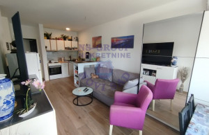 Prodajem Stan-Apartman, Adice
