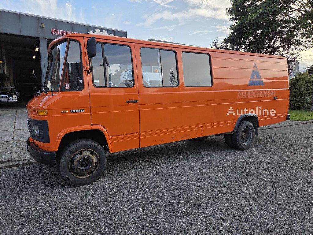 Mercedes-Benz L 608 D dubbel cabine (26700 km) kombi minibus