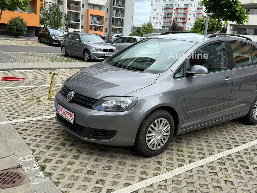 Prodaje se Volkswagen Golf hečbek na aukciji