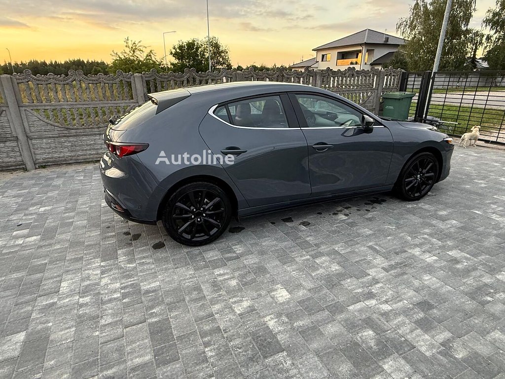 Mazda 3 hečbek